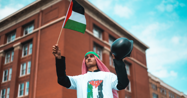 Oppression and Injustice: How to deal with it according to Islam